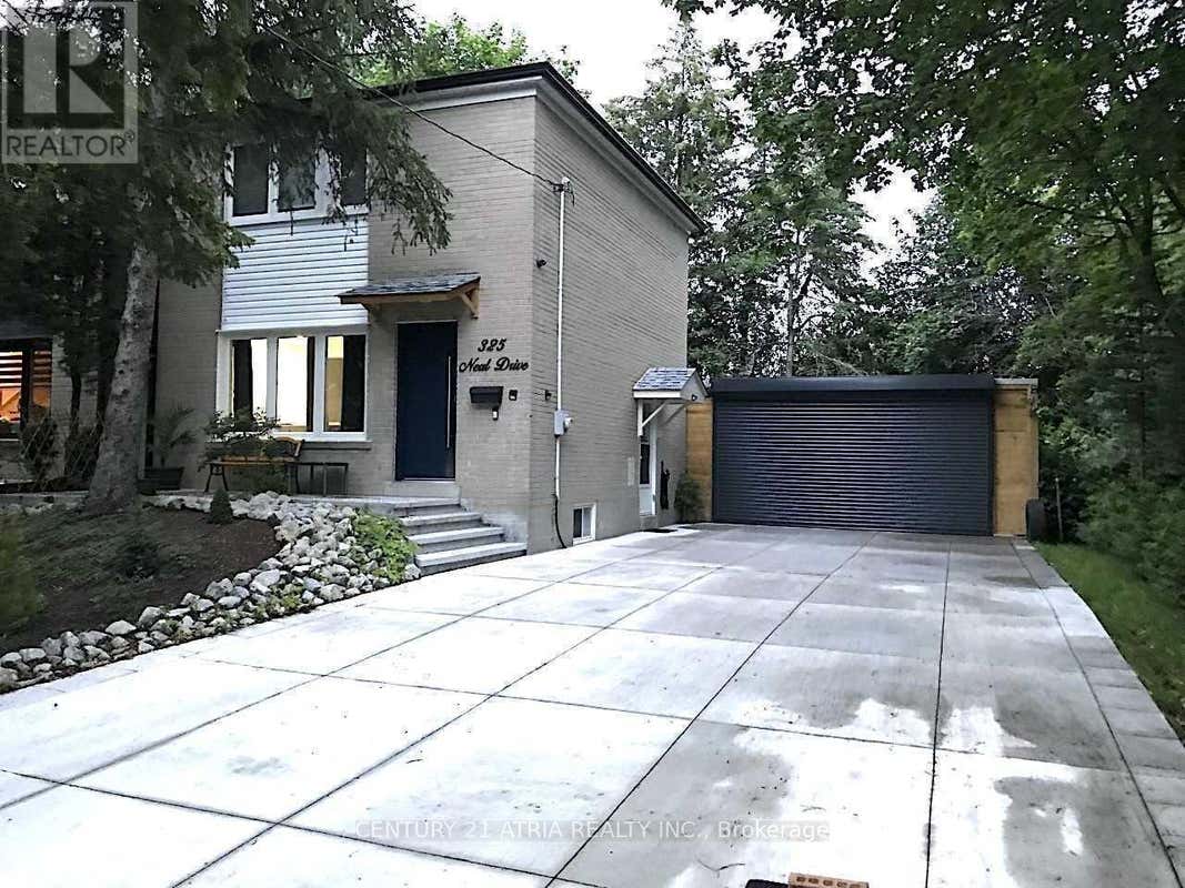 325 NEAL DRIVE, Richmond Hill (Crosby), ON L4C3L3 Home For Rent | RE ...