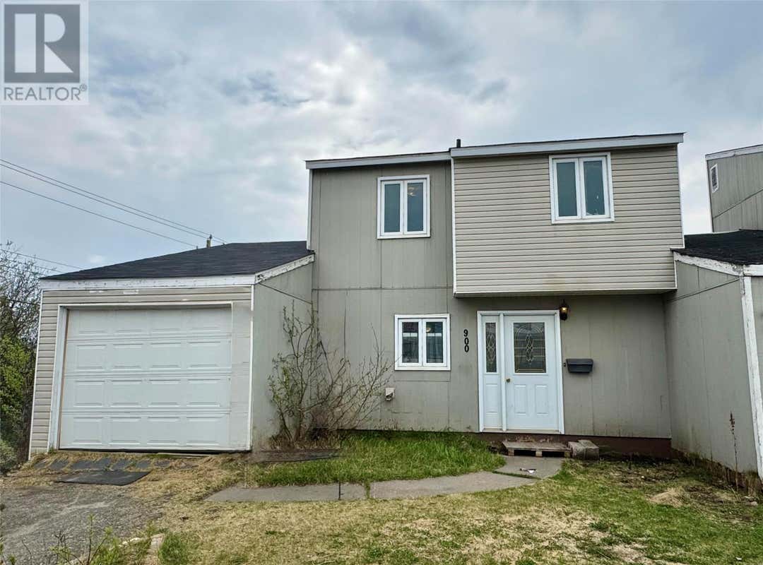 900 Hamilton Street, Labrador City, NL A2V1H6 House For Sale | RE/MAX ...