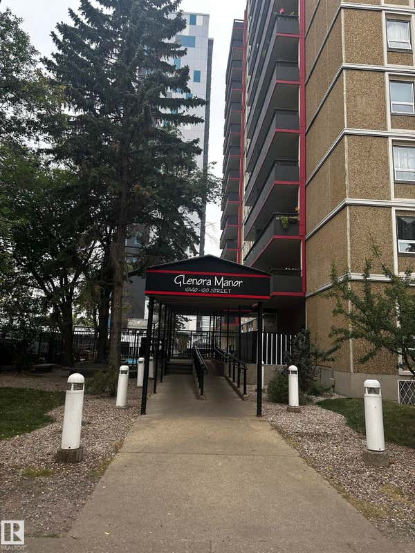#706 10140 120 ST NW, Edmonton, AB T5K 1Z8 À vendre | RE/MAX | E4456772