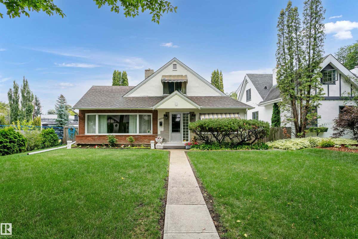 10525 134 ST NW, Edmonton, AB T5N 2B4 House For Sale | RE/MAX | E4452171