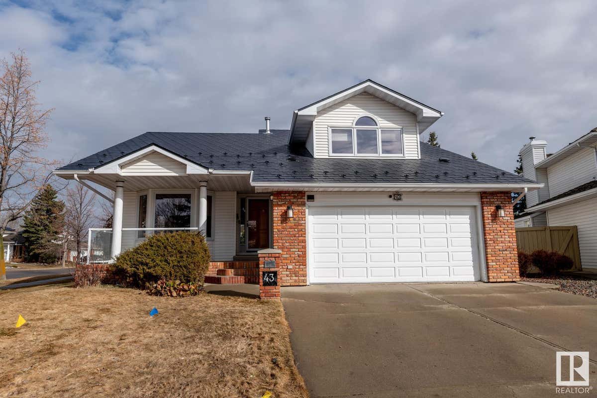 43 Ridgemont WY, Sherwood Park, AB T8A 5M9 À vendre | RE/MAX | E4430183