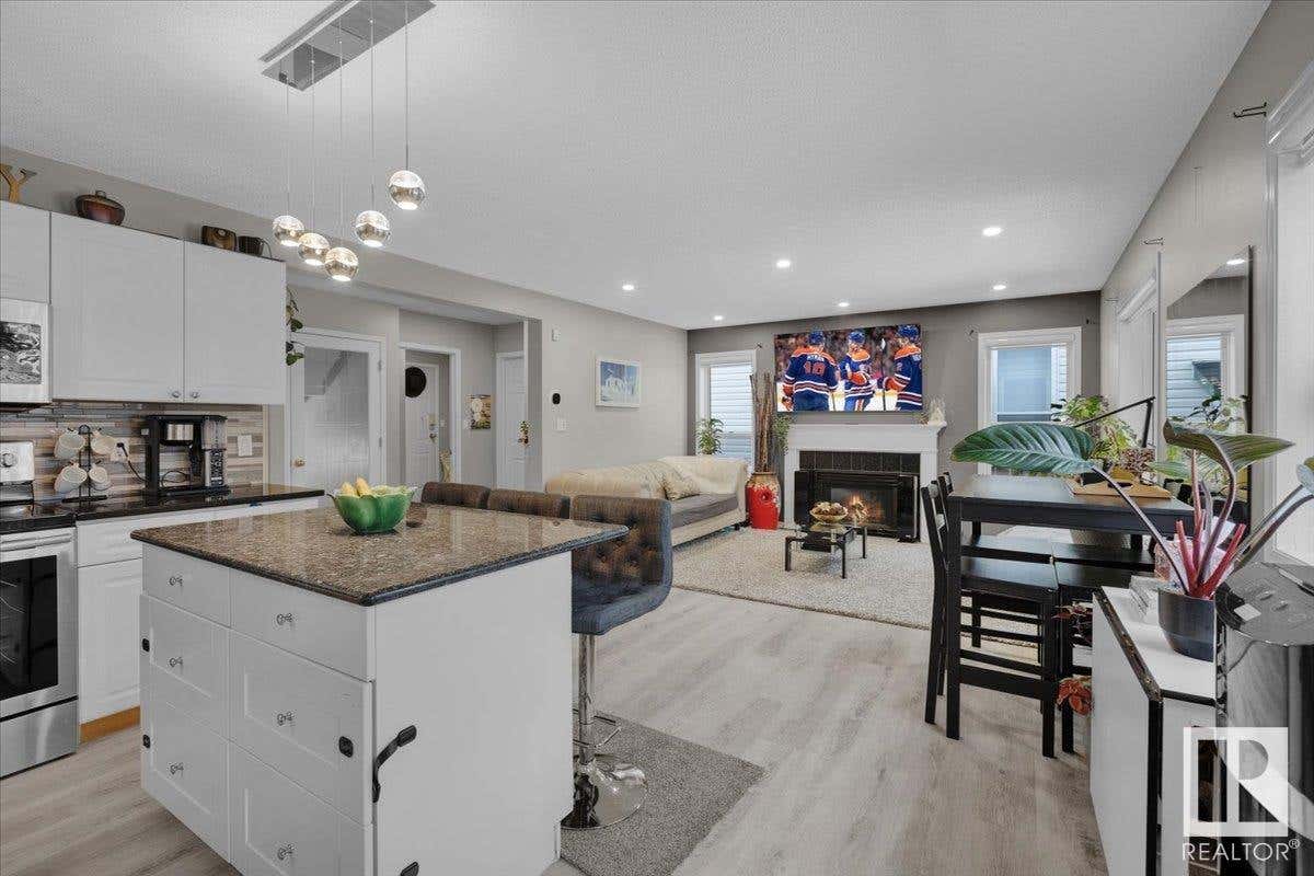 431 Breckenridge Lane NW, Edmonton, AB T5T 6E2 À vendre | RE/MAX | E4418161