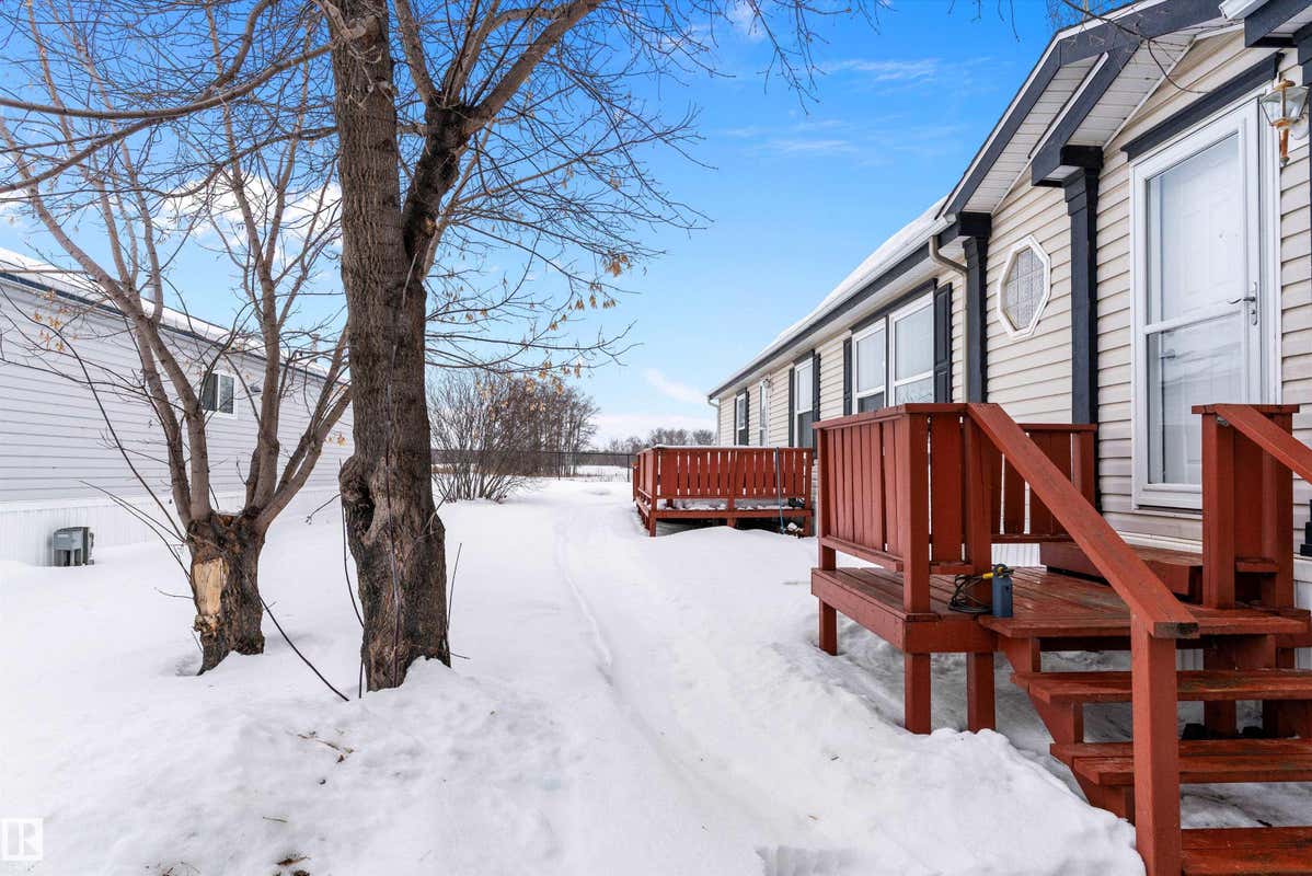 3225 Lakewood CL NW NW, Edmonton, AB T5S 2R8 House For Sale | RE/MAX ...