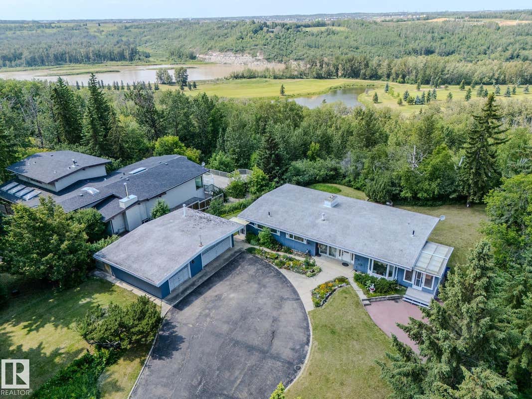 140 WINDERMERE DR NW, Edmonton, AB T6W 0S4 House For Sale | RE/MAX ...