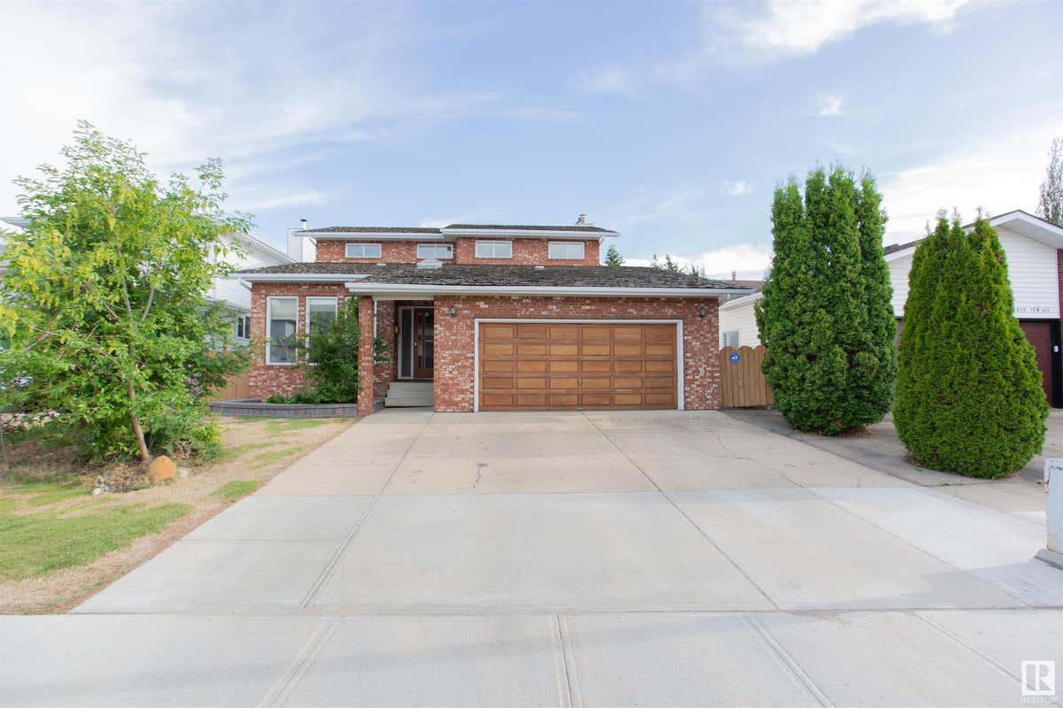 9915 154 AV NW, Edmonton, AB T5X 5R2 House For Sale | RE/MAX | E4447657