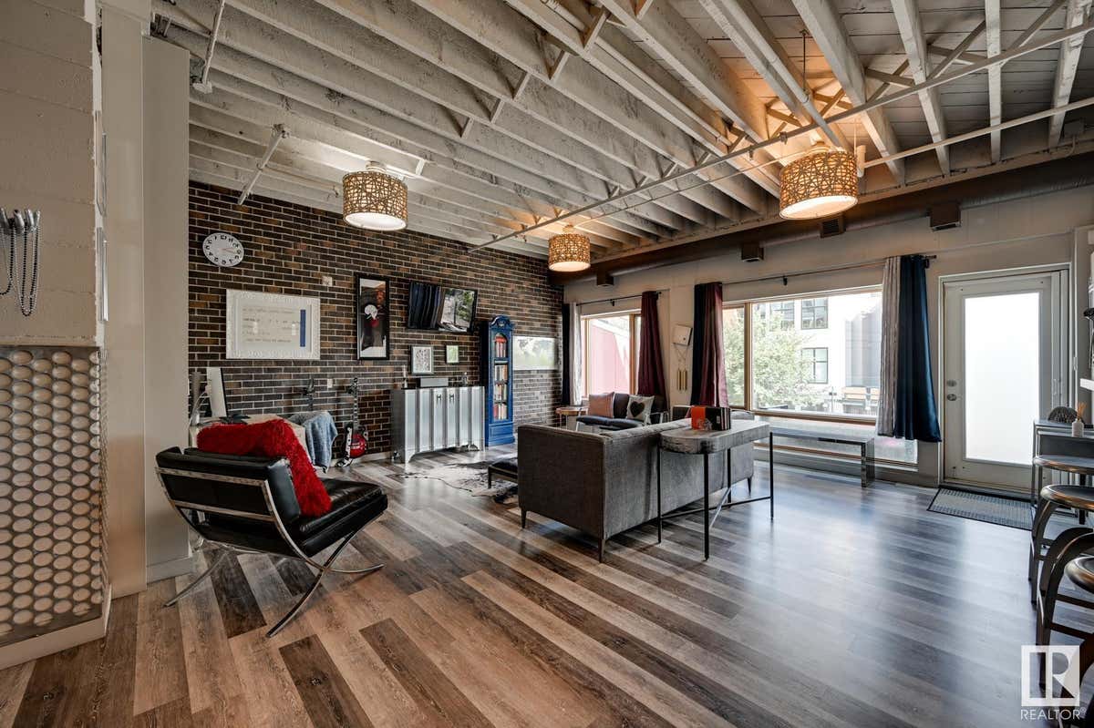 11623 105 AV NW NW, Edmonton, AB T5H 0L9 Condo For Sale | RE/MAX | E4450912