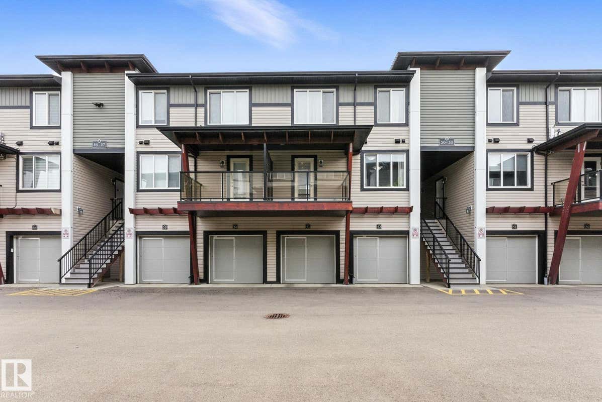 #53 446 ALLARD BV SW, Edmonton, AB T6W 3S7 Townhouse For Sale | RE/MAX ...