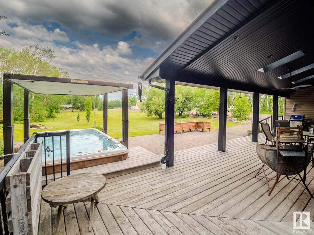 49072 RGE ROAD 233, Rural Leduc County, AB T0C 1Z0 House For Sale | RE ...