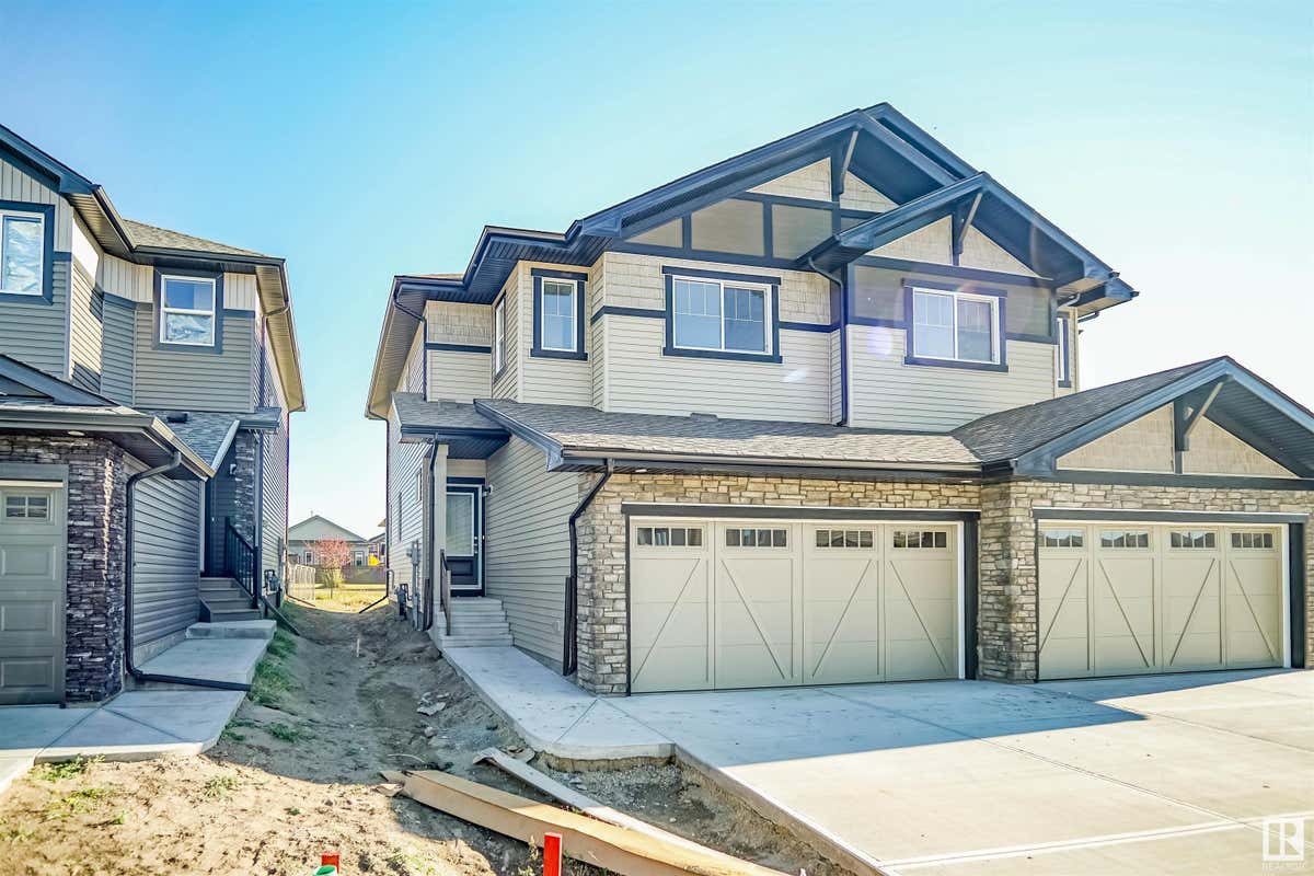 18134 73A ST NW, Edmonton, AB T5Z 0L8 Duplex For Sale | RE/MAX | E4443748