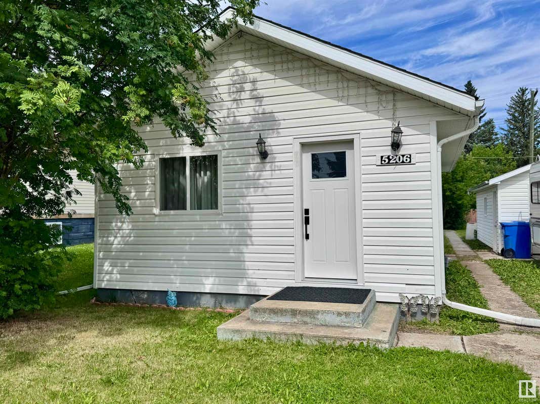 5206 50A ST, Willingdon, AB T0B 4R0 House For Sale | RE/MAX | E4447639