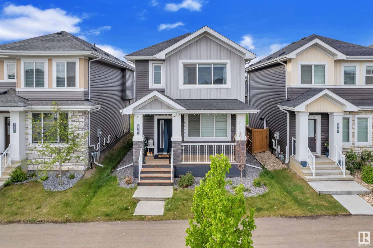 576 GLENRIDDING RAVINE DR SW, Edmonton, AB T6W 4P1 House For Sale | RE ...