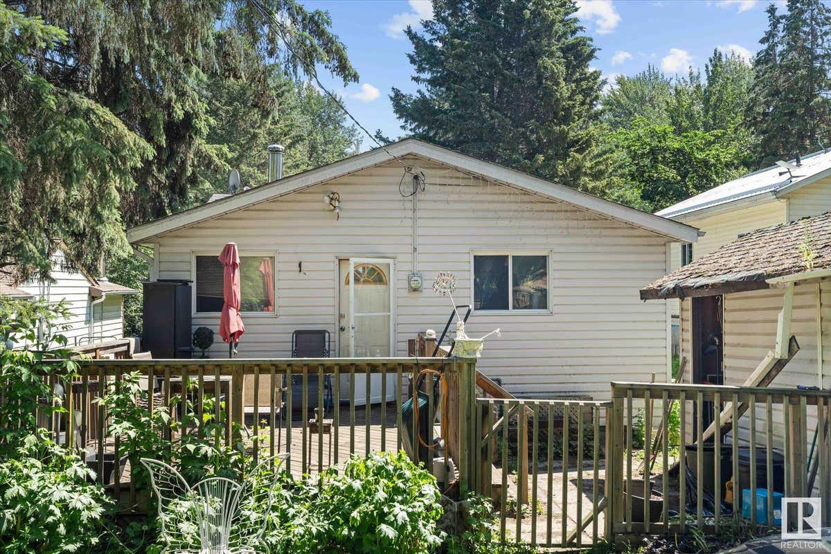 257 RGE RD 20, Rural Parkland County, AB T7Z 2V2 À vendre | RE/MAX ...