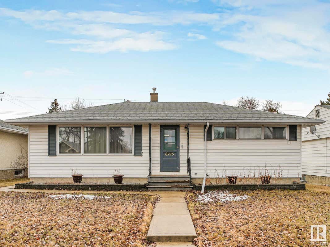 8715 64 AV NW, Edmonton, AB T6E 0H4 À vendre | RE/MAX | E4429886