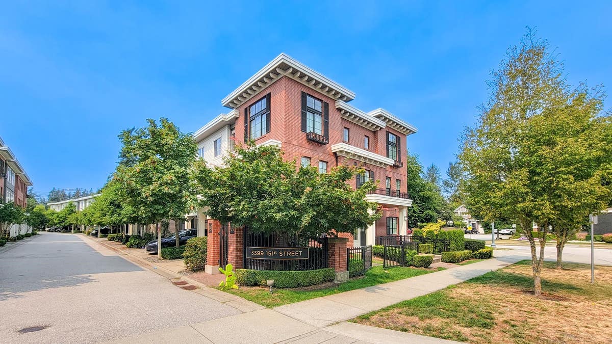 12-3399 151 Street, Surrey BC V3Z 0L3, Surrey, BC V3Z 0L3 À vendre | RE ...