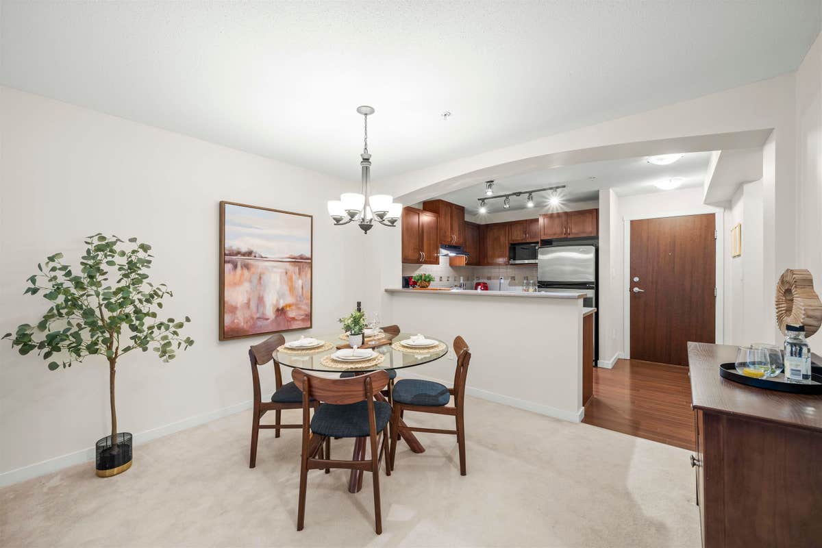 307 2959 SILVER SPRINGS BOULEVARD, Coquitlam BC V3E 3S5, Coquitlam, BC ...