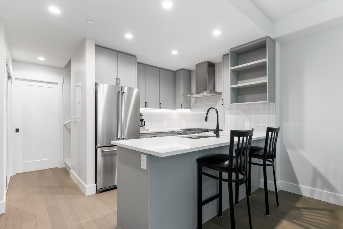 122 12040 PLAZA STREET, Maple Ridge BC V2X 5X9, Maple Ridge, BC V2X 5X9 ...