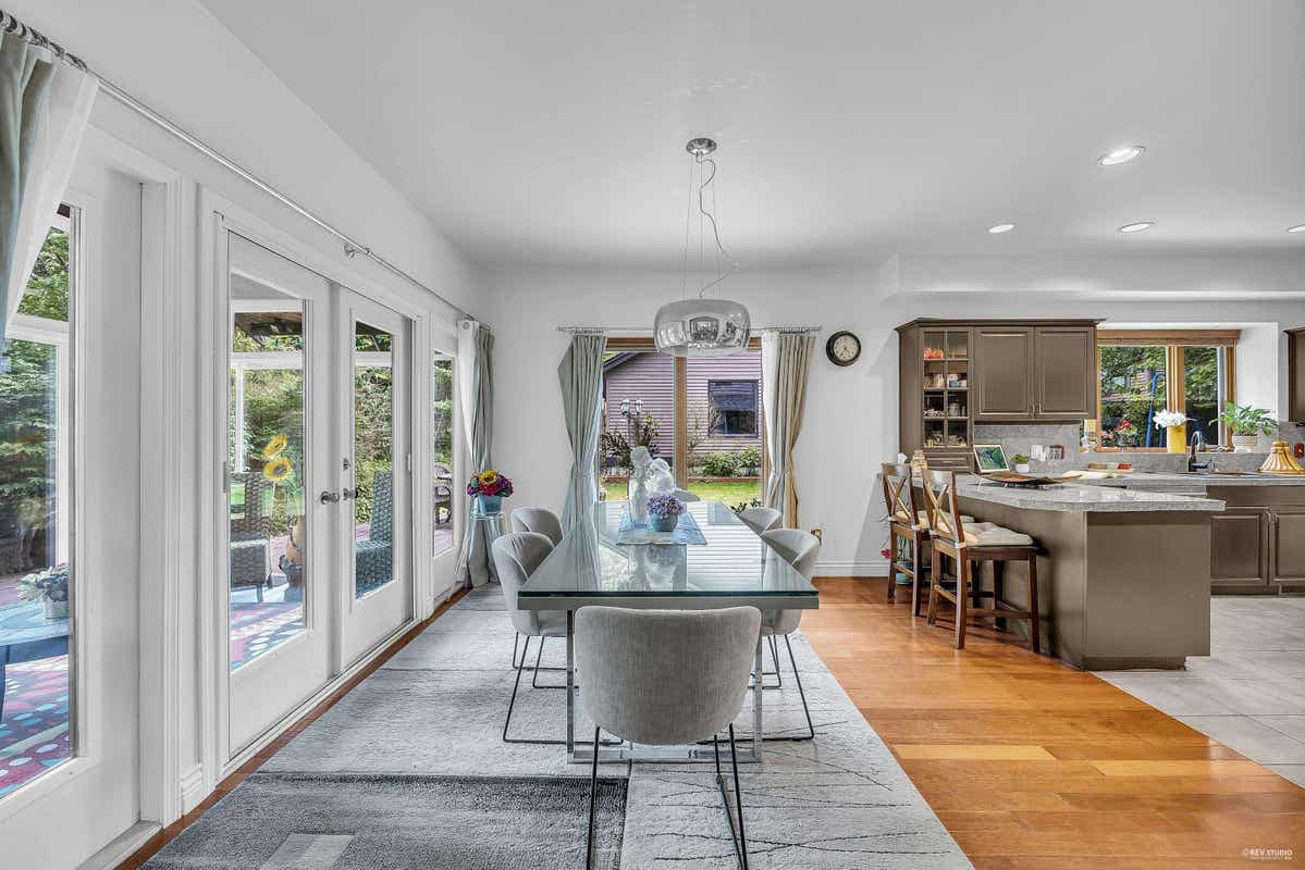 13120 24 AVENUE, Surrey BC V4A 2G1, Surrey, BC V4A 2G1 House For Sale | RE/MAX | R2969460