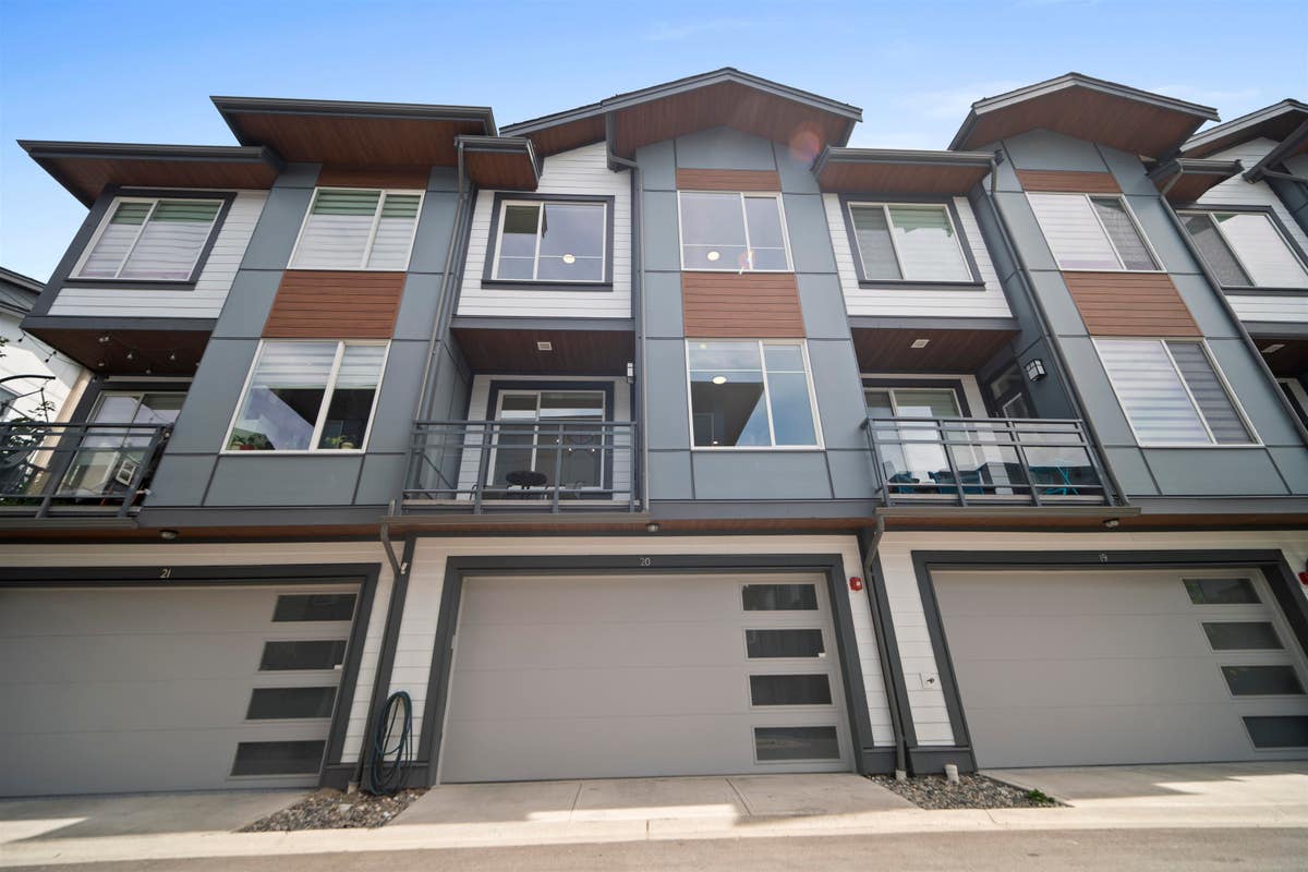 20 20763 76 AVENUE, Langley BC V2Y 3N8, Langley, BC V2Y 3N8 Townhouse For Sale | RE/MAX | R3064656