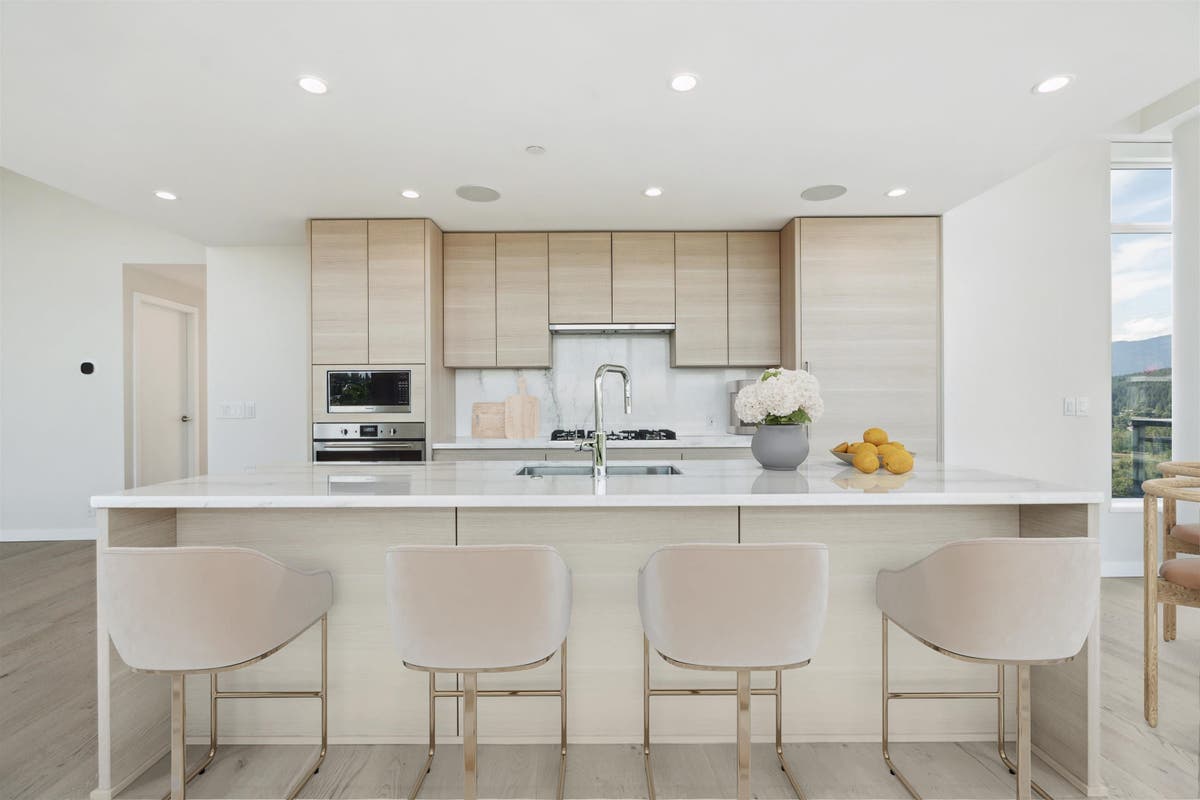 2601 308 MORRISSEY ROAD, Port Moody BC V3H 0M2, Port Moody, BC V3H 0M2 ...