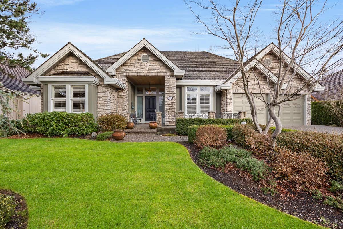 3750 SOMERSET CRESCENT, Surrey BC V3Z 0H9, Surrey, BC V3Z 0H9 House For ...