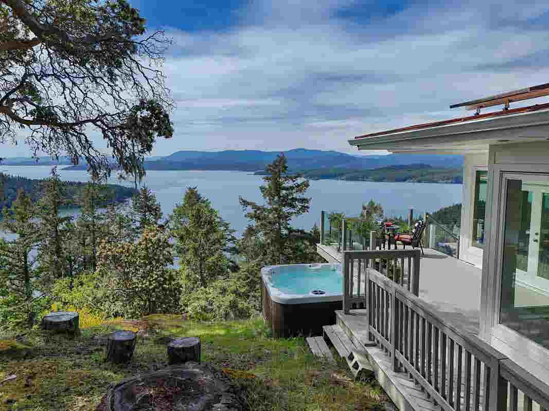 356 EAST WEST ROAD, Mayne Island BC V0N 2J2, Mayne Island, BC V0N 2J2 ...