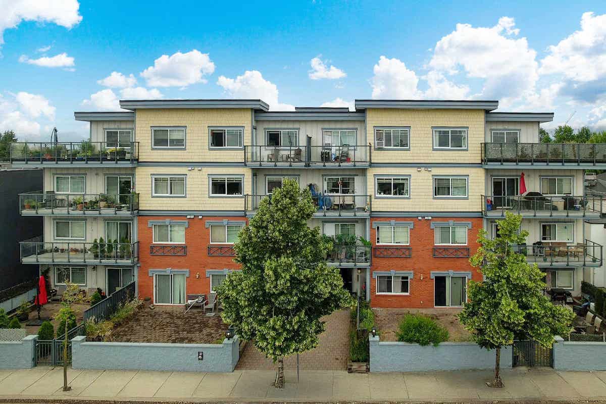 401 22363 SELKIRK AVENUE, Maple Ridge BC V2X 2X6, Maple Ridge, BC V2X ...