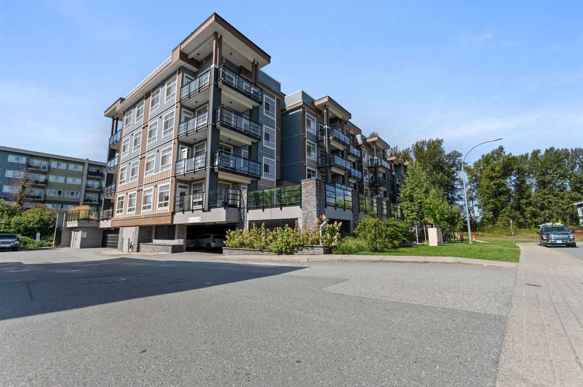 504 45562 AIRPORT ROAD, Chilliwack BC V2P 0J8, Chilliwack, BC V2P 0J8 ...