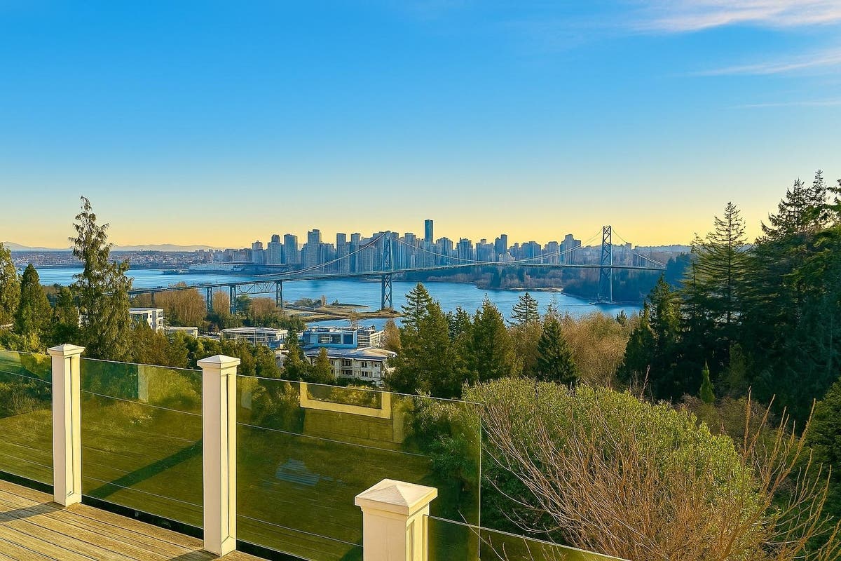 986 ESQUIMALT AVENUE, West Vancouver BC V7T 1J8, West Vancouver, BC V7T ...