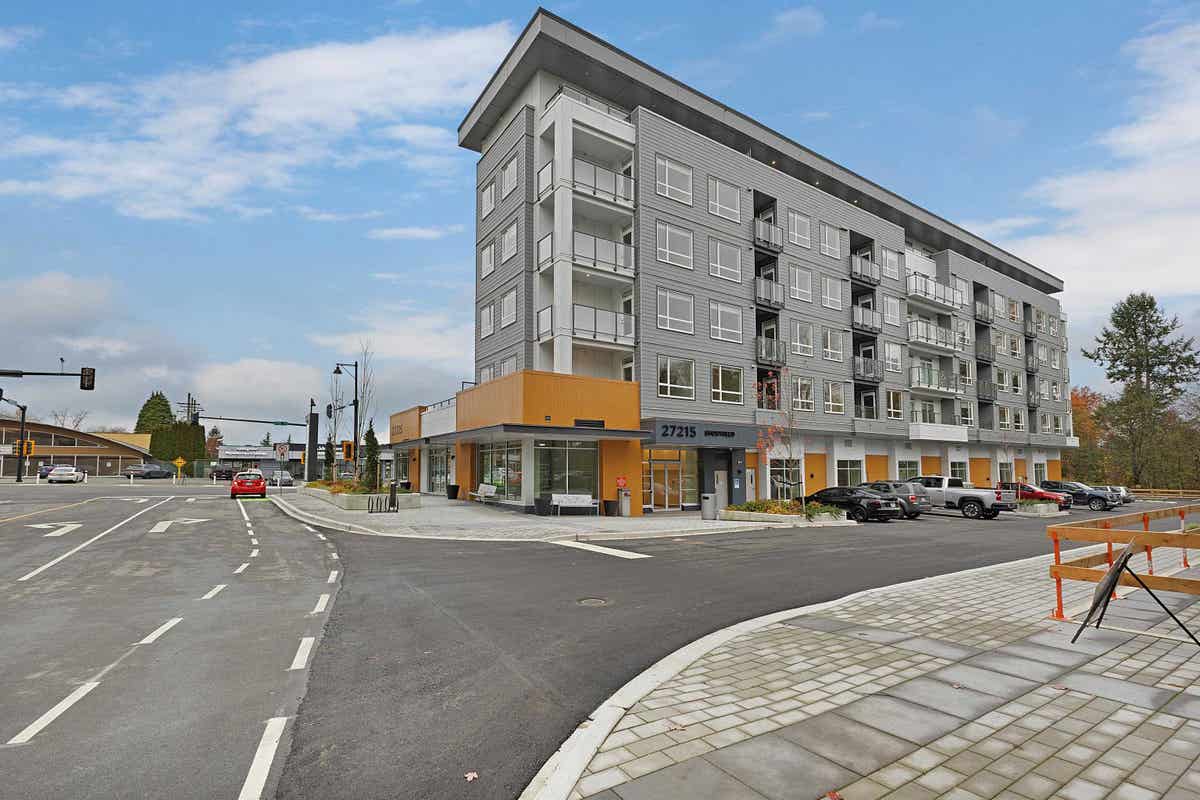 B5XX 27215 ALDERGROVE TOWNCENTRE DRIVE, Langley BC V4W 0E3, Langley, BC V4W 0E3 Home For Rent ...