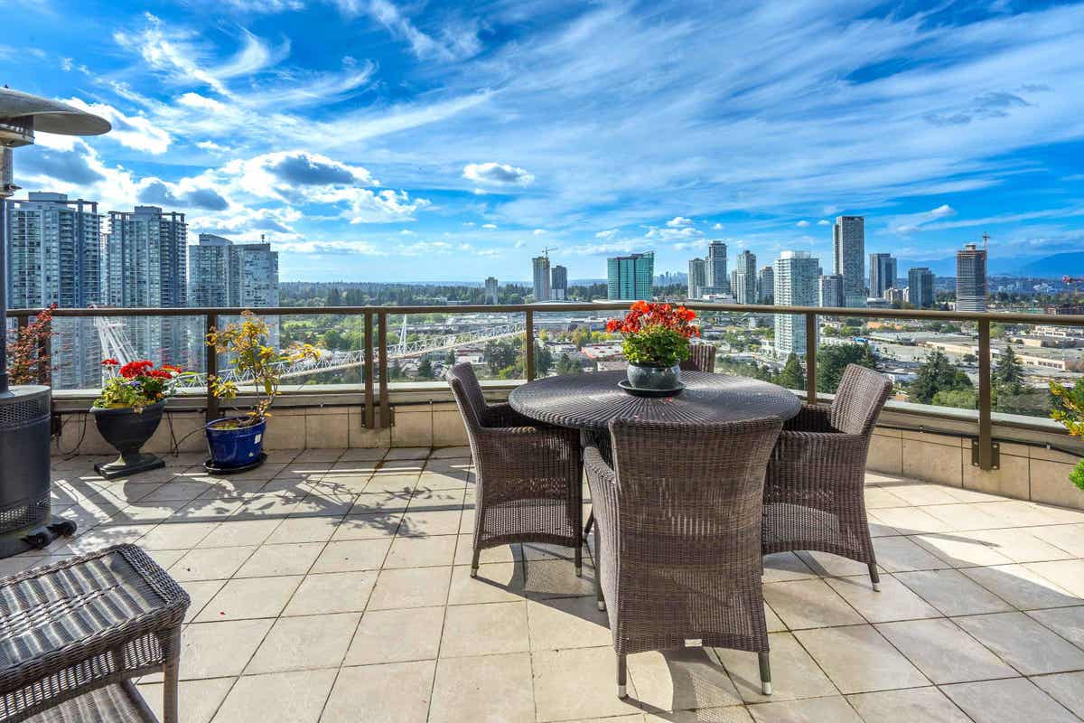 2101 13880 101 AVENUE, Surrey BC V3T 5T1, Surrey, BC V3T 5T1 Condo For ...