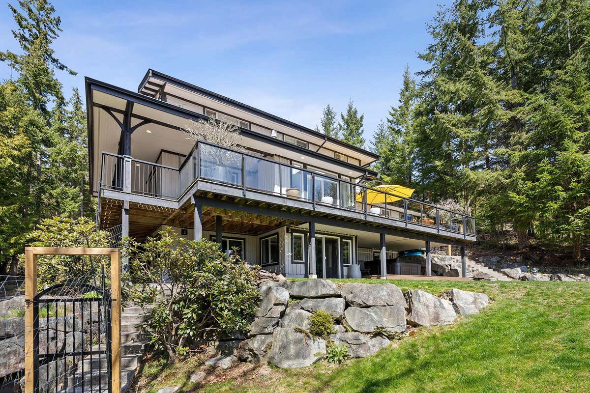 341 AERIE TREE LANE, Bowen Island BC V0N 1G2, Bowen Island, BC V0N 1G2 Condo For Sale | RE/MAX ...