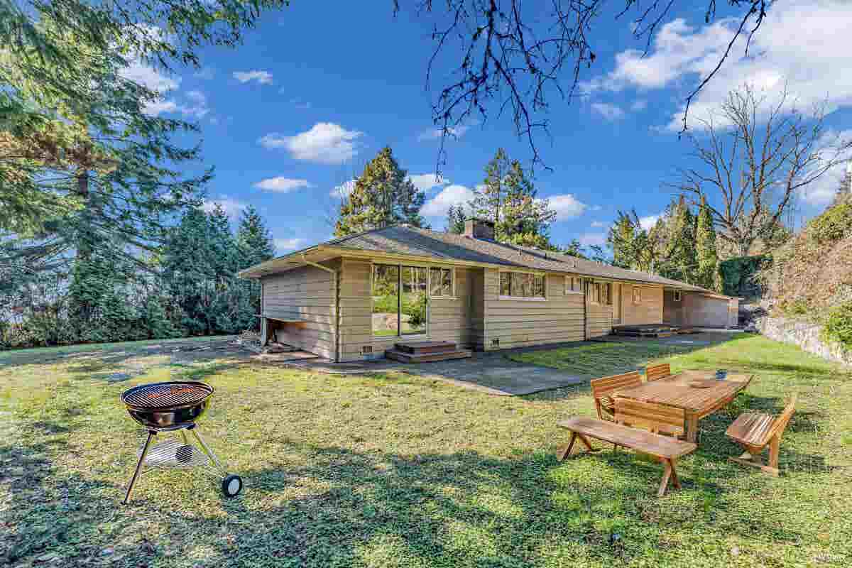 1640 11th Street, West Vancouver BC V7S 2S7, West Vancouver, BC V7S 2S7 ...