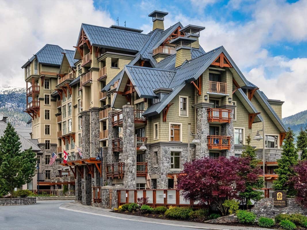 3303 4299 BLACKCOMB WAY, Whistler BC V8E 0X3, Whistler, BC V8E 0X3 Condo For Sale | RE/MAX ...