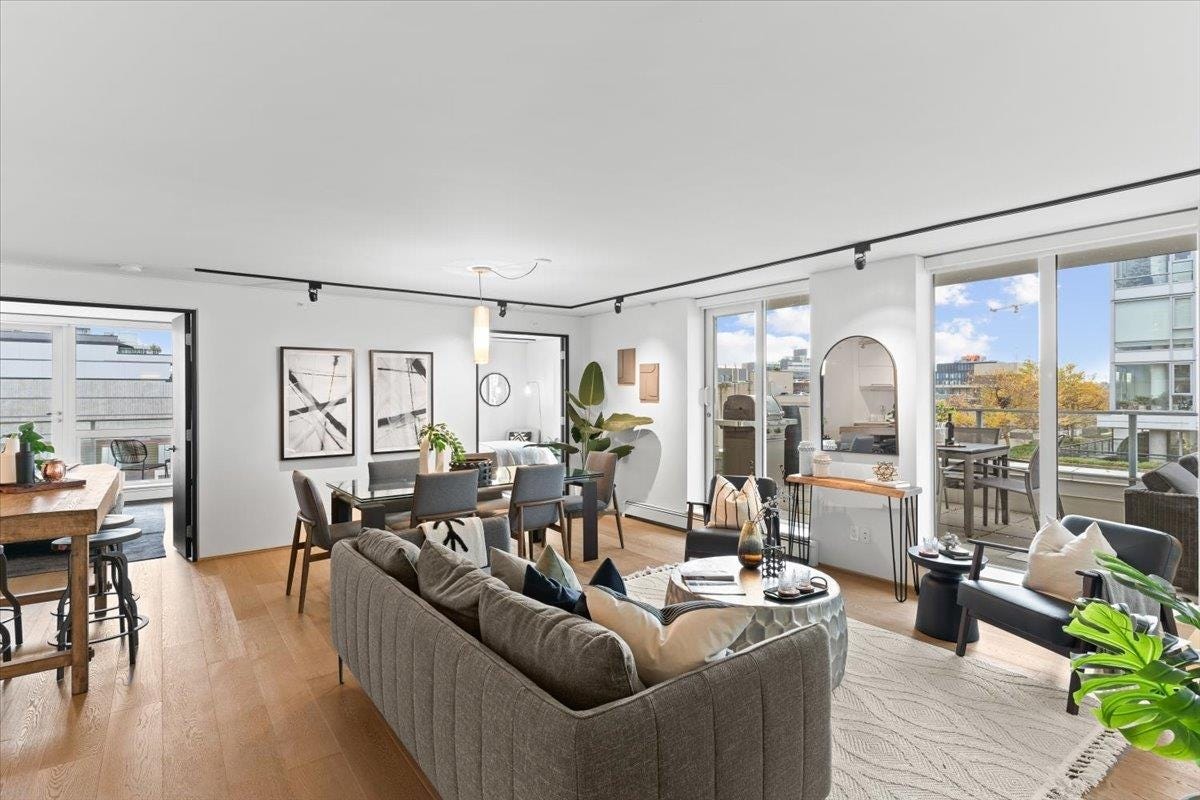 912 189 KEEFER STREET, Vancouver BC V6A 0C8, Vancouver, BC V6A 0C8 ...