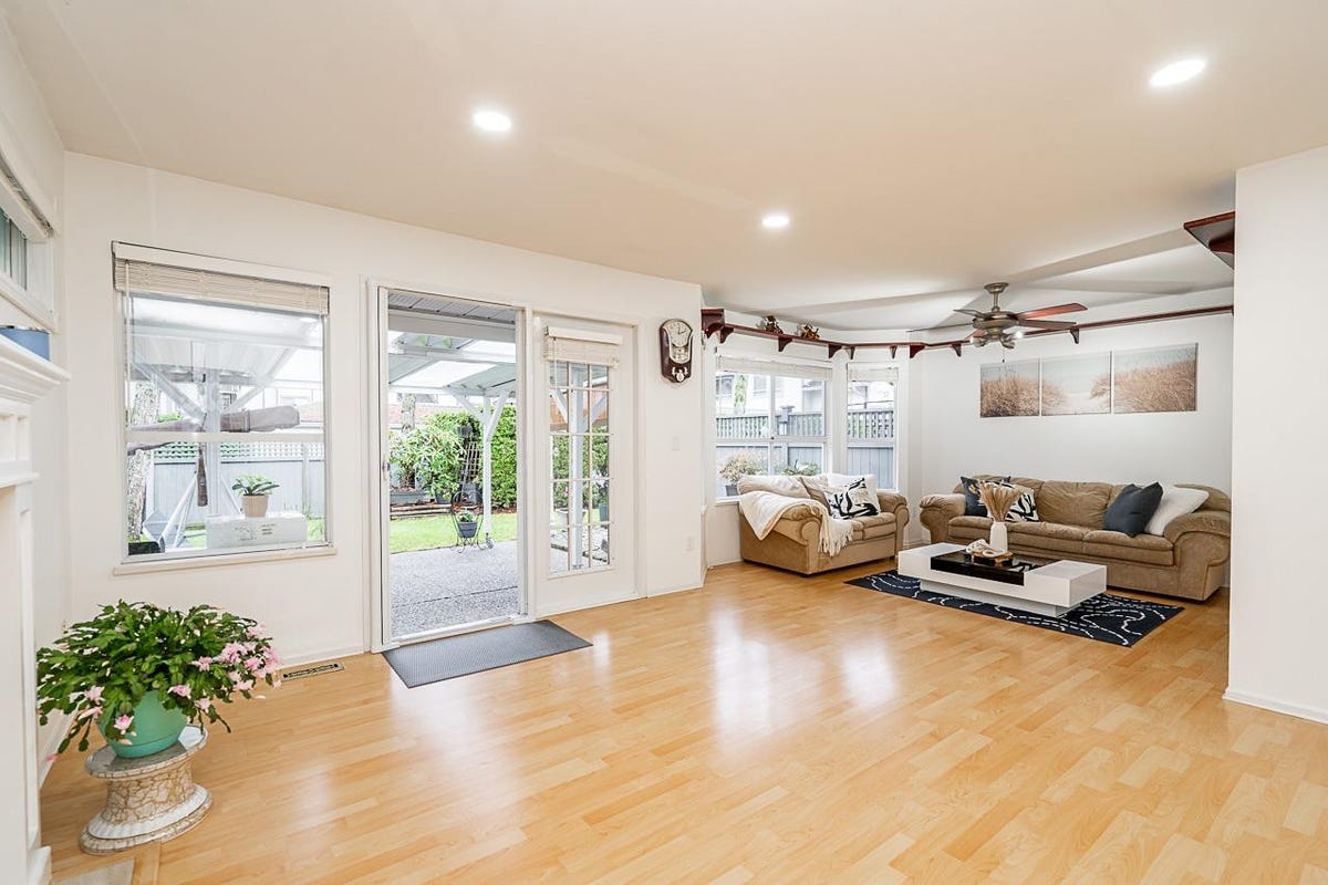 104 10538 153 STREET, Surrey BC V3R 0G6, Surrey, BC V3R 0G6 Townhouse ...