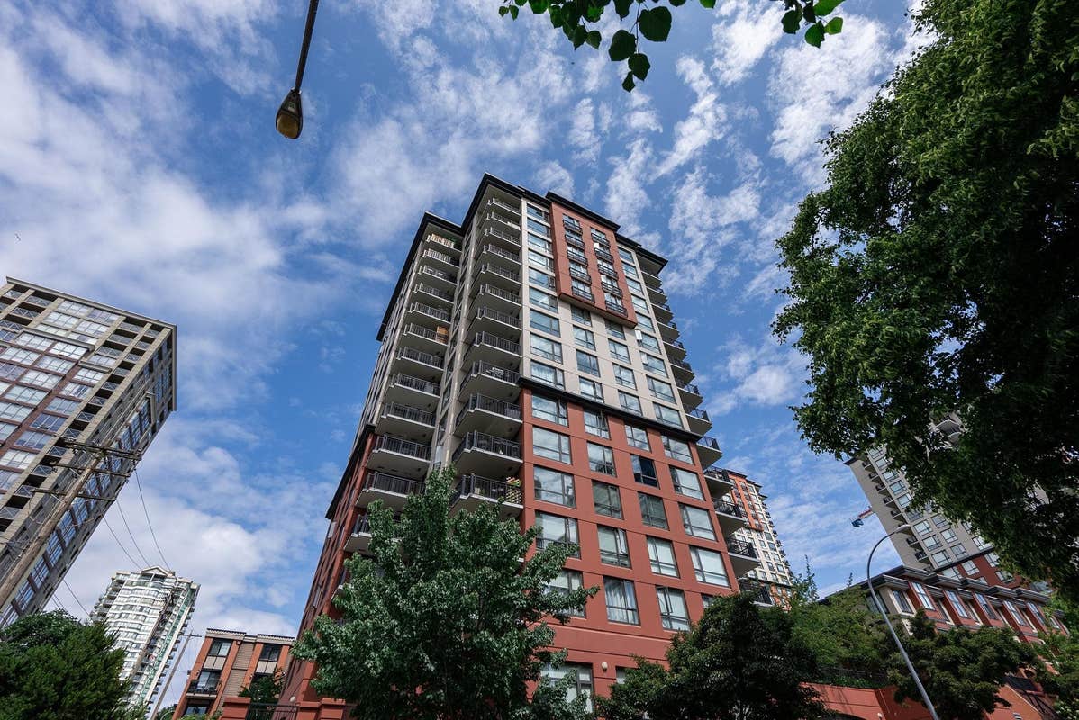 1202 833 AGNES STREET, New Westminster BC V3M 0B1, New Westminster, BC ...