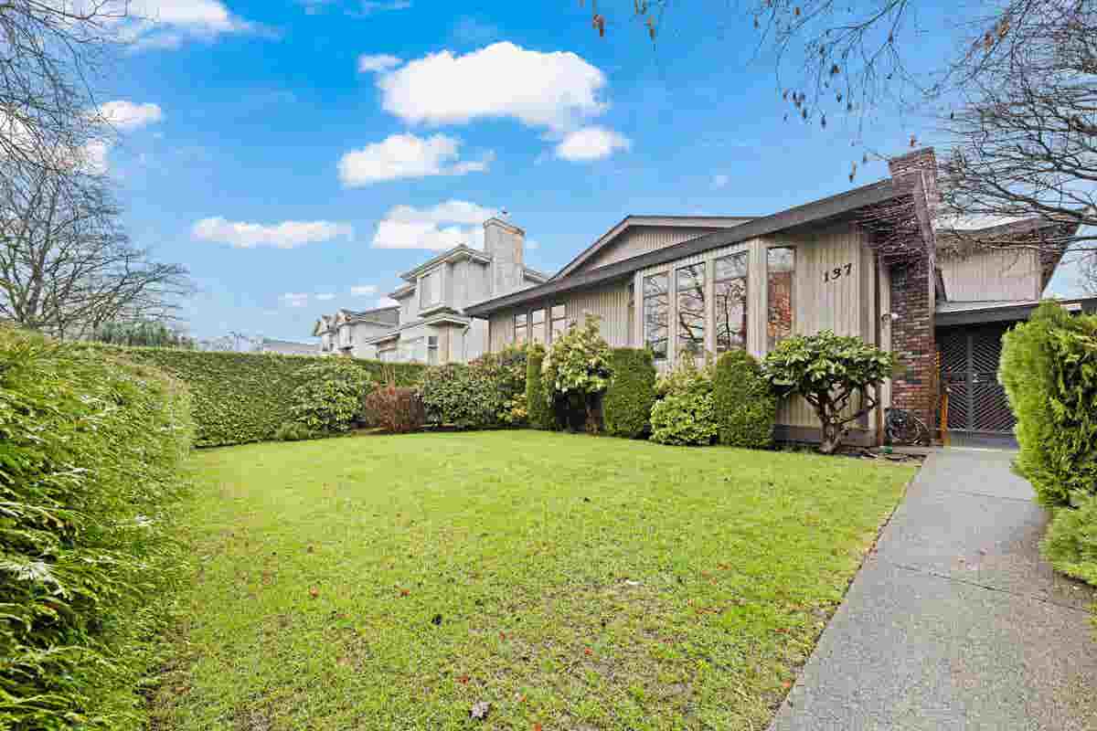 137 W WOODSTOCK AVENUE, Vancouver BC V5Y 2R7, Vancouver, BC V5Y 2R7 ...