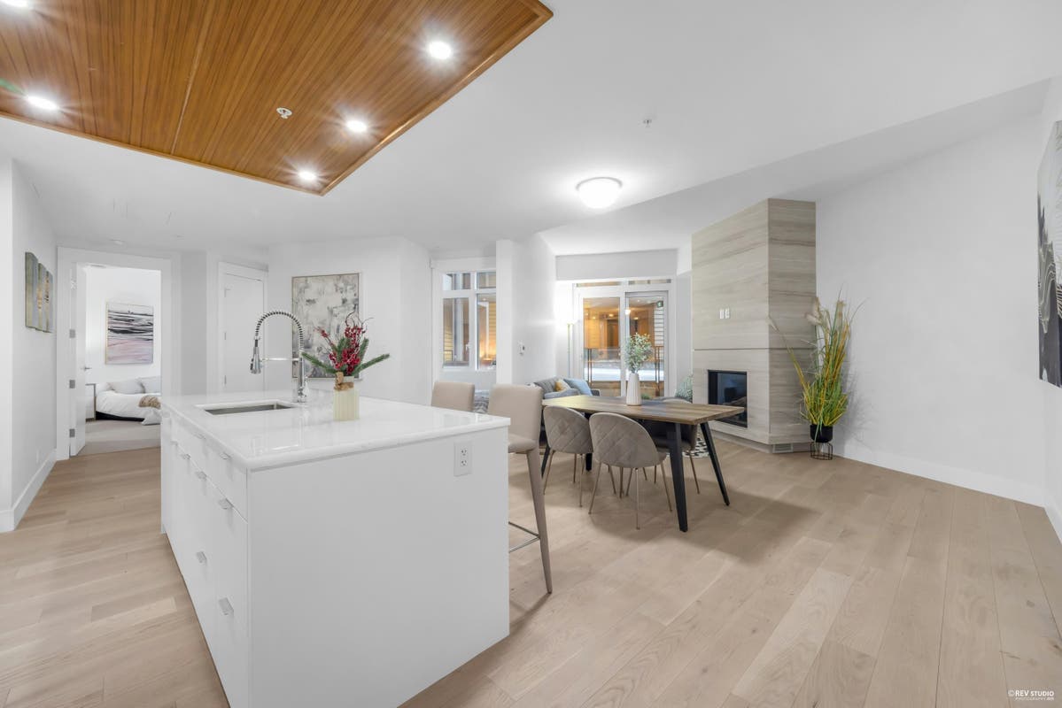 101 6699 NELSON AVENUE, West Vancouver BC V7W 2B2, West Vancouver, BC ...