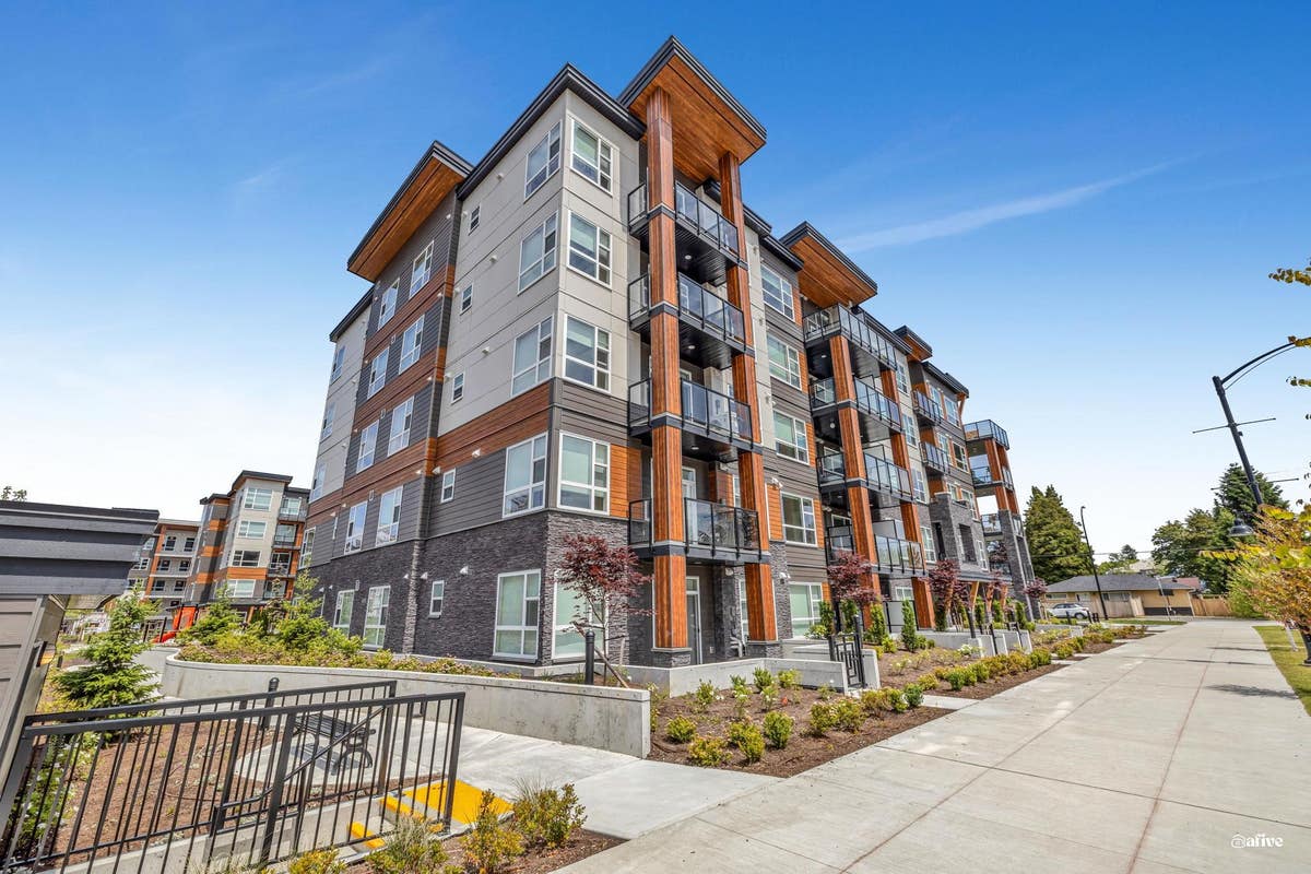 215 12109 223 STREET, Maple Ridge BC V2X 6X1, Maple Ridge, BC V2X 6X1 ...