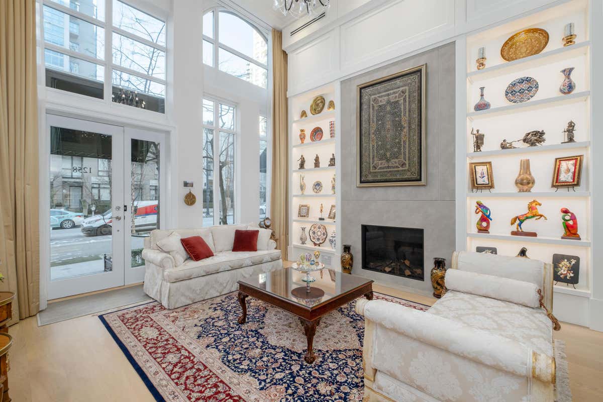 1258 RICHARDS STREET, Vancouver BC V6B 1S2, Vancouver, BC V6B 1S2 Home For Rent | RE/MAX | R3019501