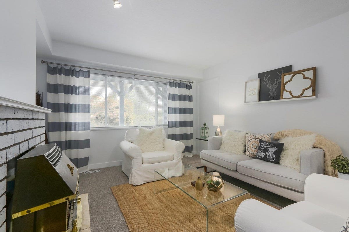 Unit B 1828 KING GEORGE BLVD, Surrey BC V4A 5A1, Surrey, BC V4A 5A1 À ...