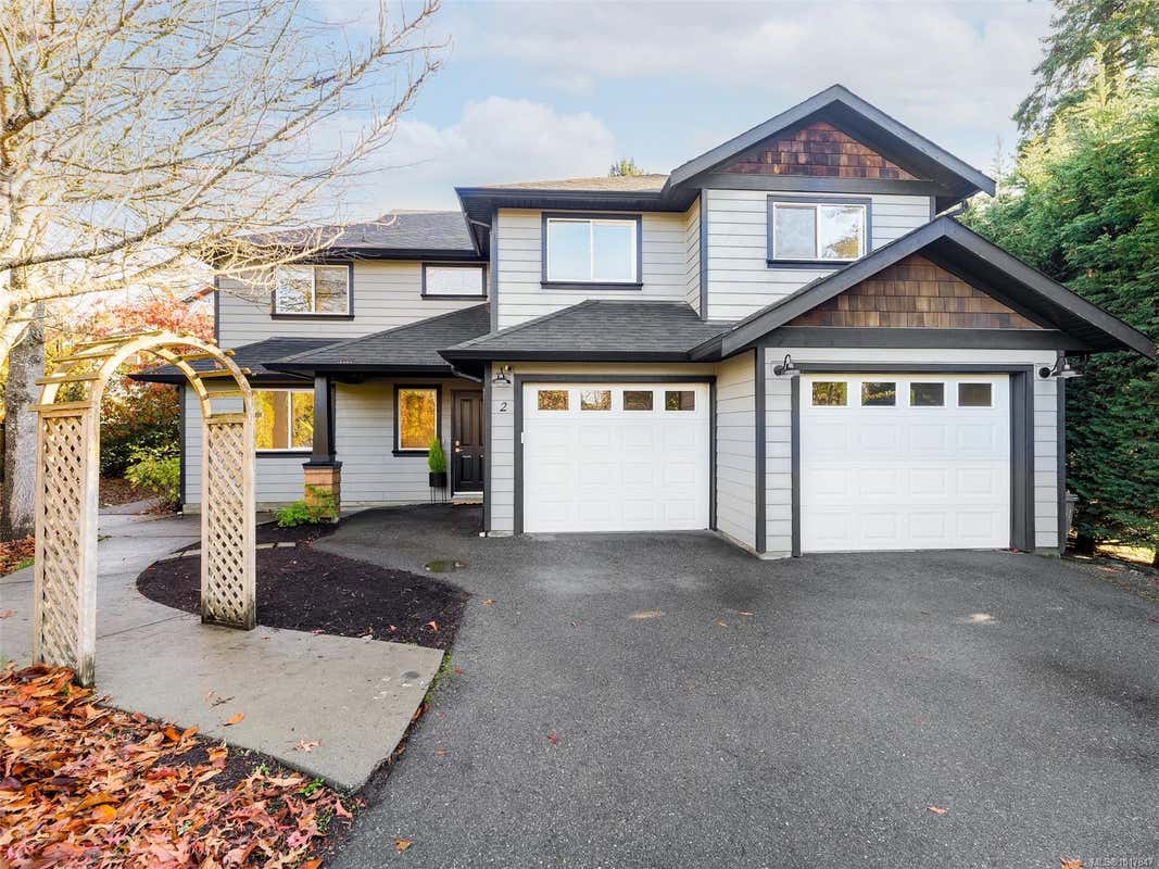 2 Game Rd, View Royal BC V8Z 7Y7, View Royal, BC V8Z 7Y7 À vendre | RE ...