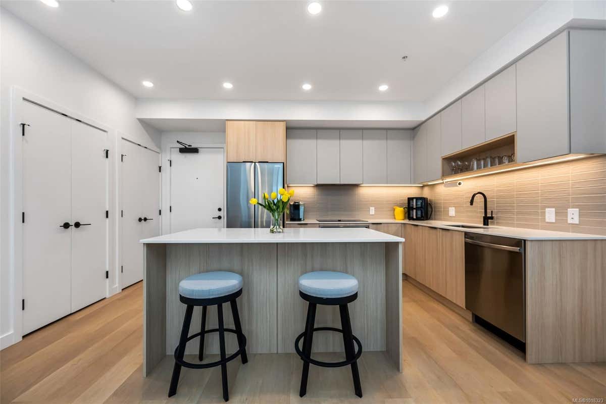 3564A Ryder Hesjedal Way # 411, Colwood BC V9C 0V3, Colwood, BC V9C 0V3 Condo For Sale | RE/MAX ...