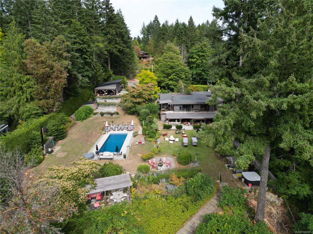 11890 Pilon Rd, Ladysmith BC V9G 1K6, Ladysmith, BC V9G 1K6 House For ...