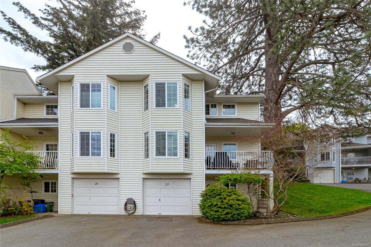 3993 Columbine Way # 21, Saanich BC V8Z 6Z3, Saanich, BC V8Z 6Z3 À ...
