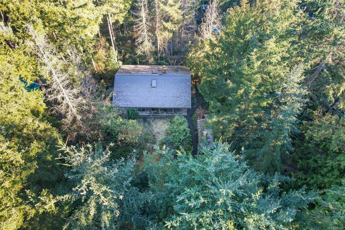 950 Carmen Cres, Gabriola Island BC V0R 1X2, Gabriola Island, BC V0R ...