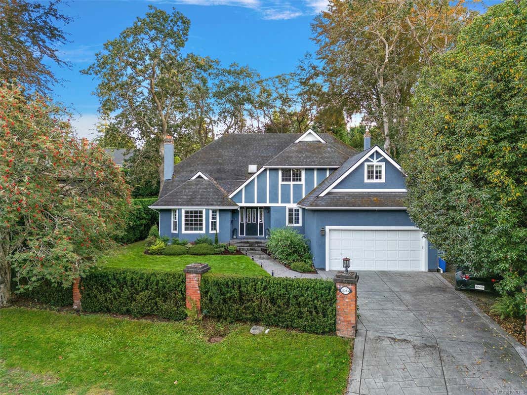 2023 Runnymede Ave, Oak Bay BC V8S 2V5, Oak Bay, BC V8S 2V5 House For ...