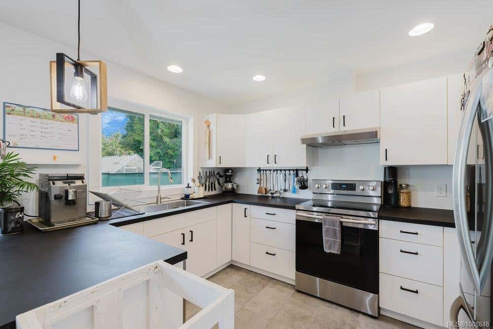 6974 Larkspur Rd, Sooke BC V9Z 0M8, Sooke, BC V9Z 0M8 Duplex For Sale | RE/MAX | 1008848