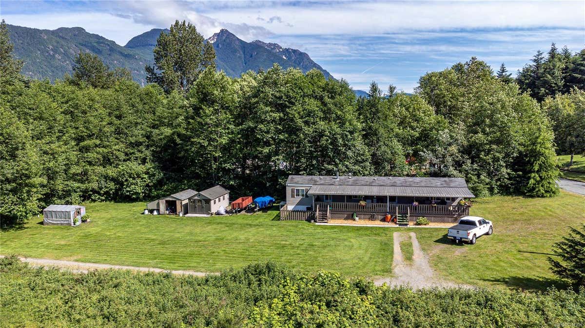 701 Kelsey Way, Sayward BC V0P 1R0, Sayward, BC V0P 1R0 House For Sale ...